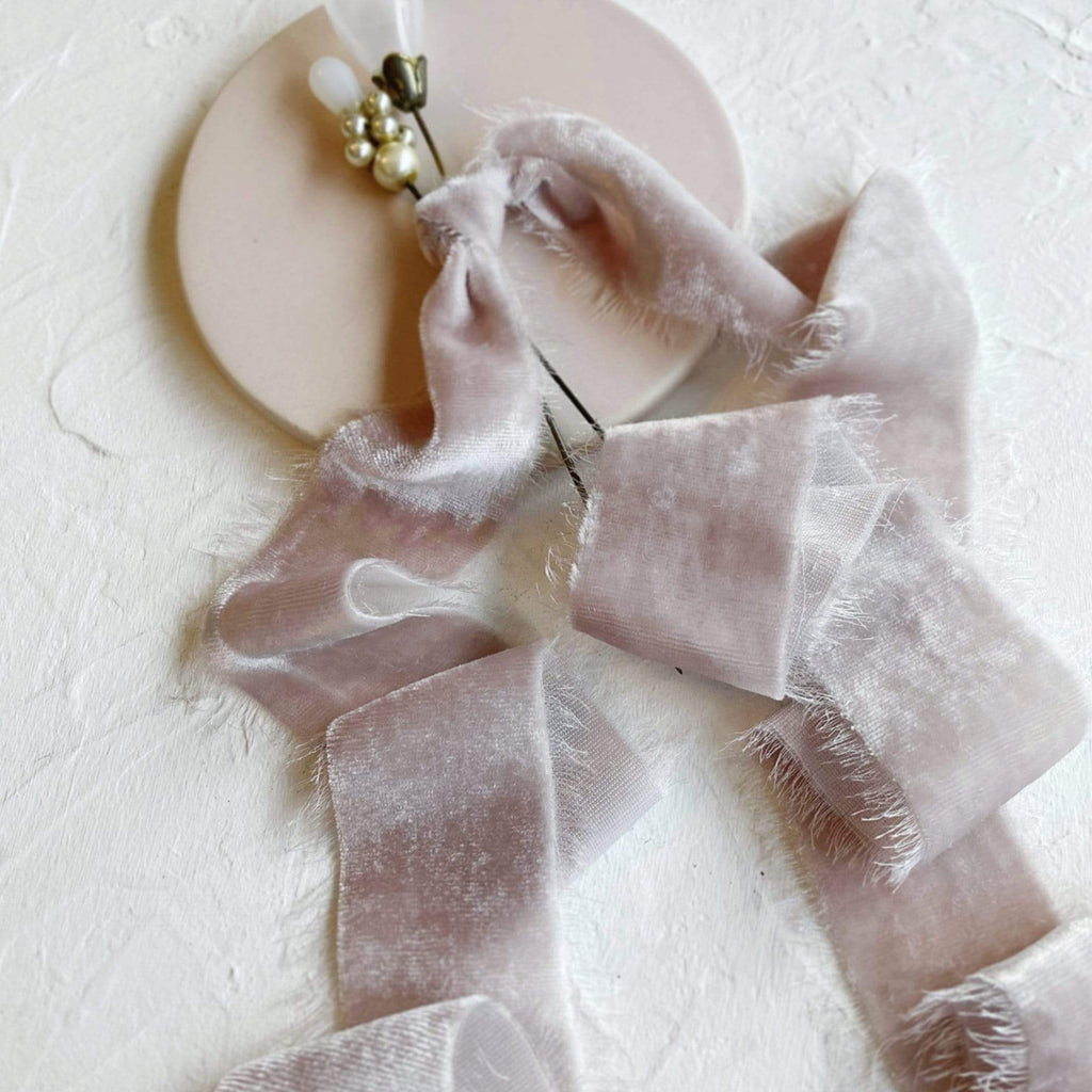 natural-sleeve-collar-palest-mauve-velvet-ribbon-lavender-pastel-purple ...